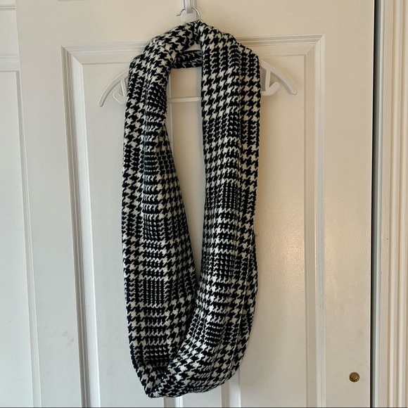LOFT | Accessories | Loft Infinity Scarf | Poshmark